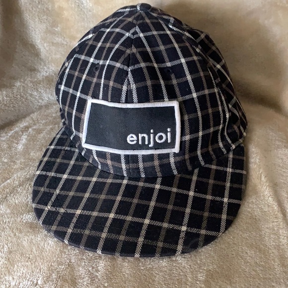 Enjoi | Accessories | Enjoi Mens Flat Brim Fitted Hat | Poshmark